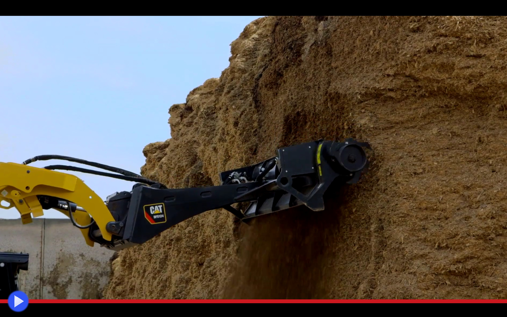 Trattori che costruiscono colline, coltivando l'arte nobile dell ...