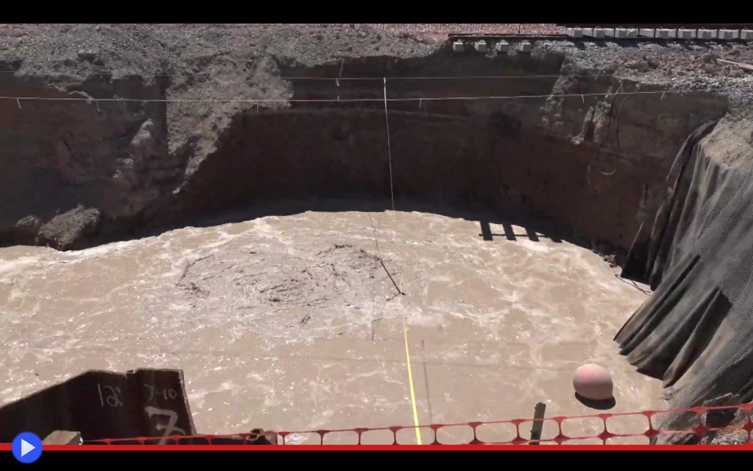 Il lentissimo disastro naturale di una pozza di fango vivente - Il blog ...