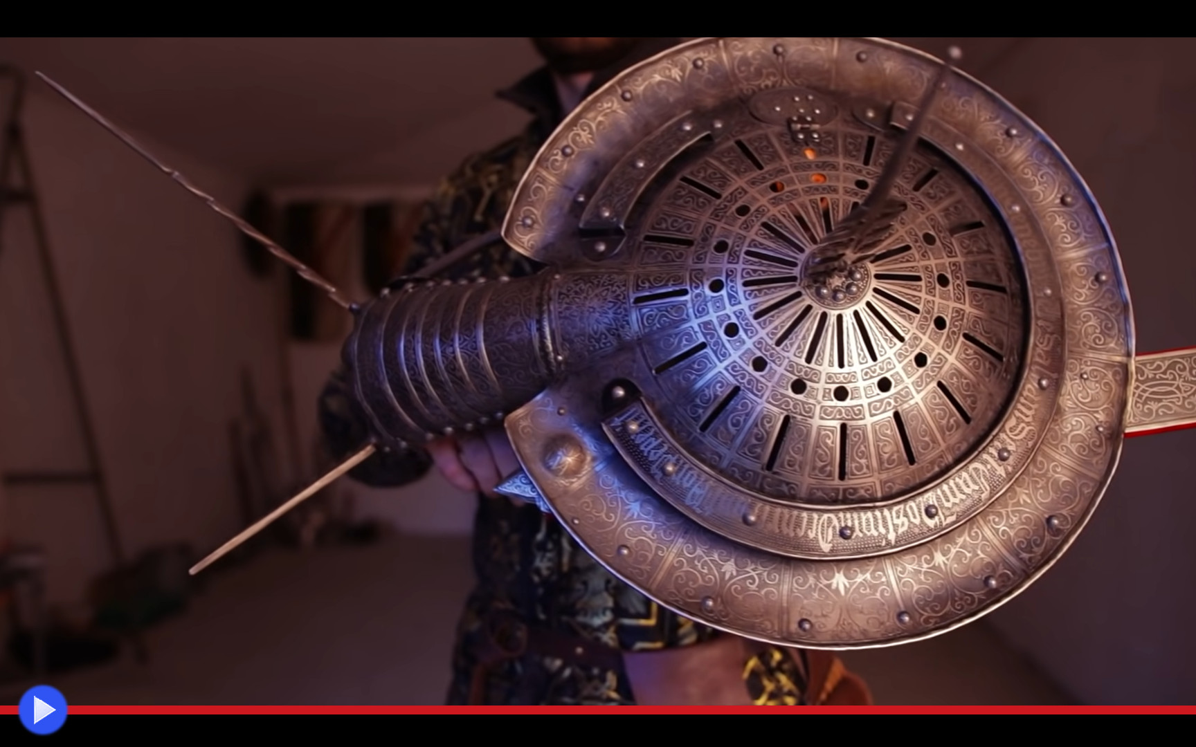 Per i vostri duelli nelle notti senza luna: l'acuminato, trasformabile ...