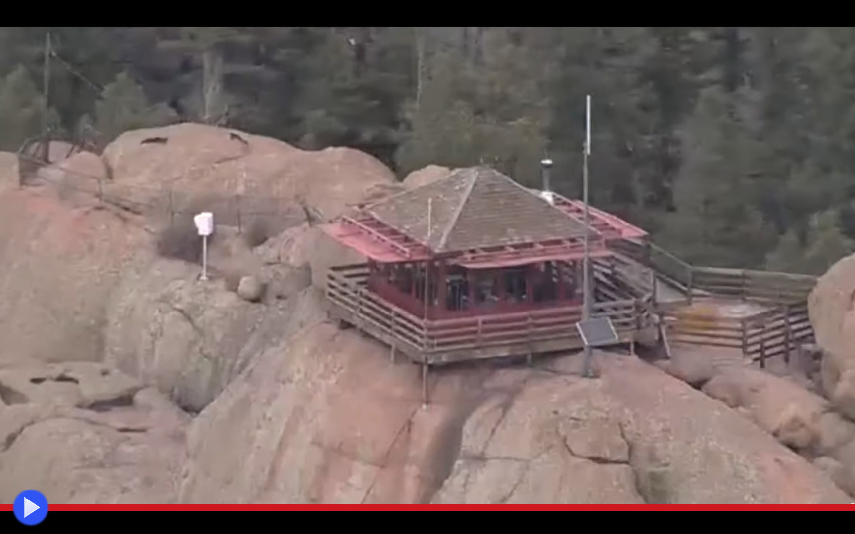 Viaggio tra le torri che prevengono il diffondersi dei grandi fuochi ...