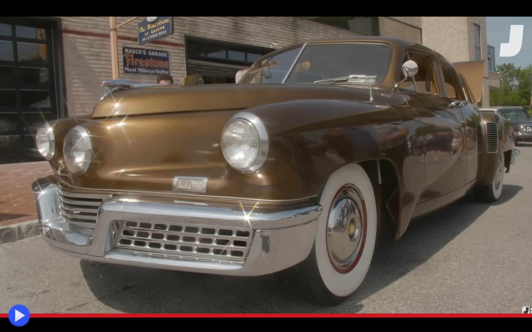 Il mancato trionfo dell'imponente Tucker, auto sperduta sul sentiero di ...